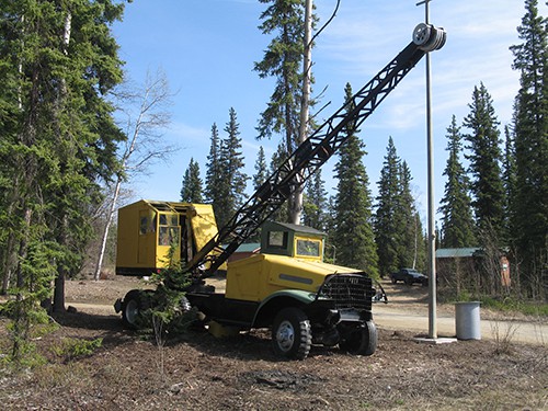 1940s Quick-Way Truck Shovel crane on Brockway Chassis near Ester ...